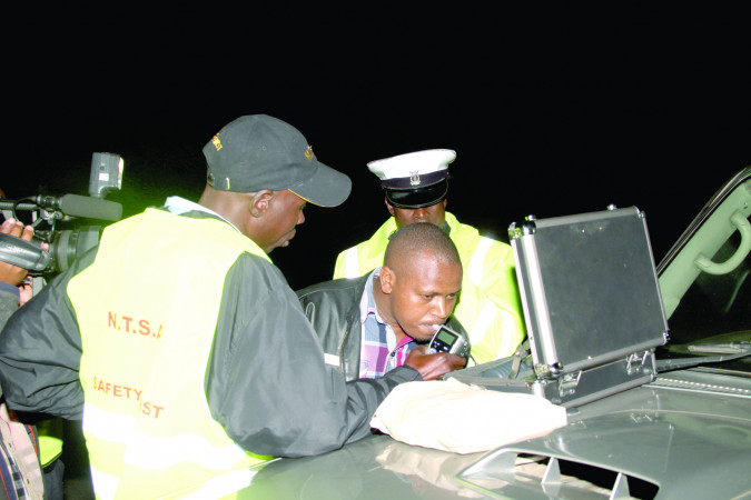 Hefty fines for violation of traffic rules - People Daily