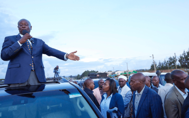 Mandera Senator Ali Roba joins Ruto-Gachagua fray - People Daily