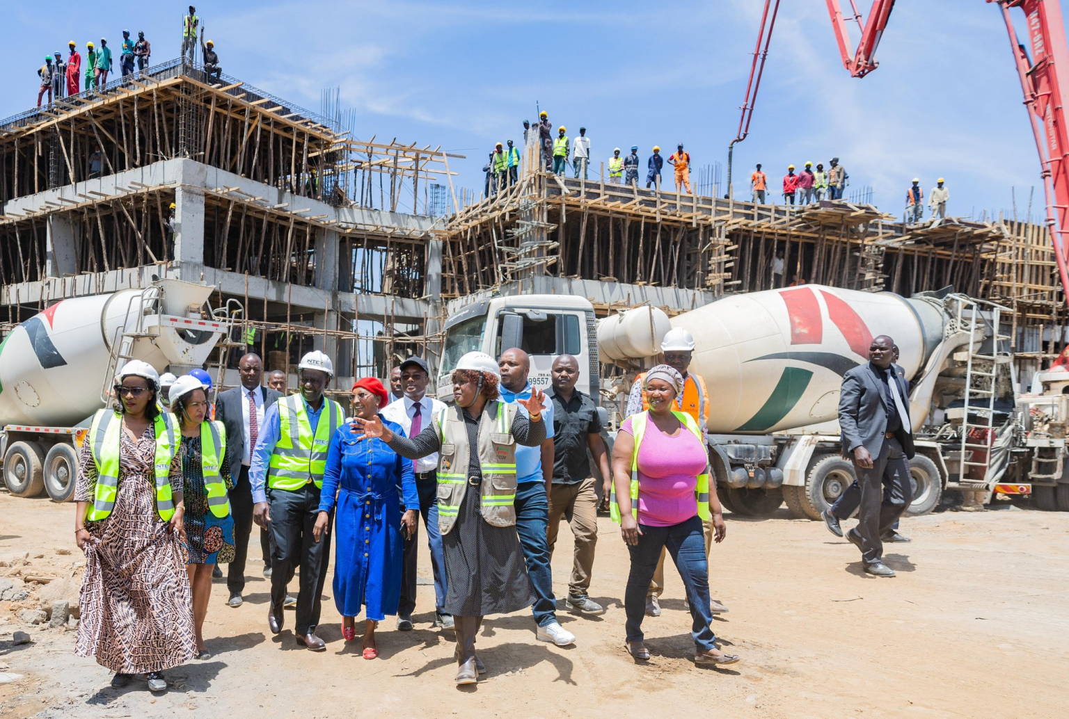 Ruto promises 40K housing units for families kicked out of riparian ...