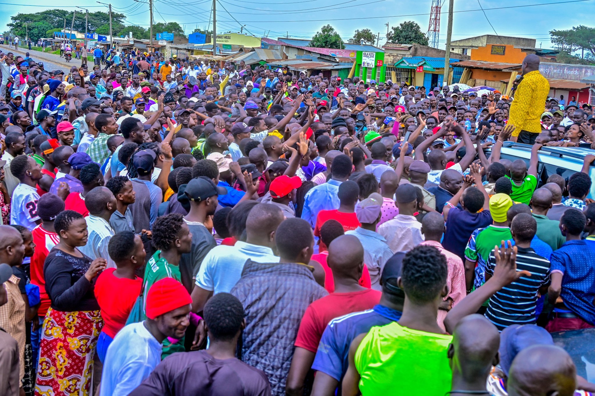 Governor Mutai promises floodlights after 7 die on Kericho–Kisumu ...