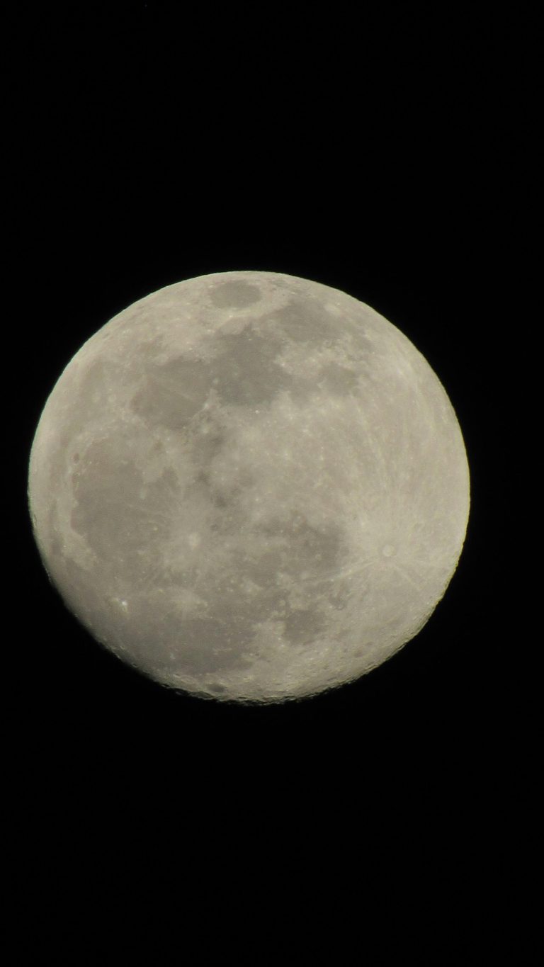 Beaver Supermoon 2025: When and how to get the best view on Wednesday ...