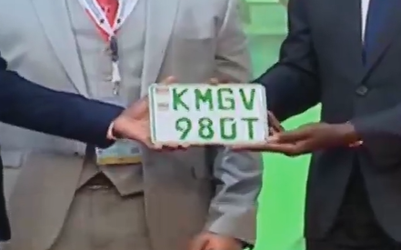 Govt launches green number plates for electric vehicles - People Daily