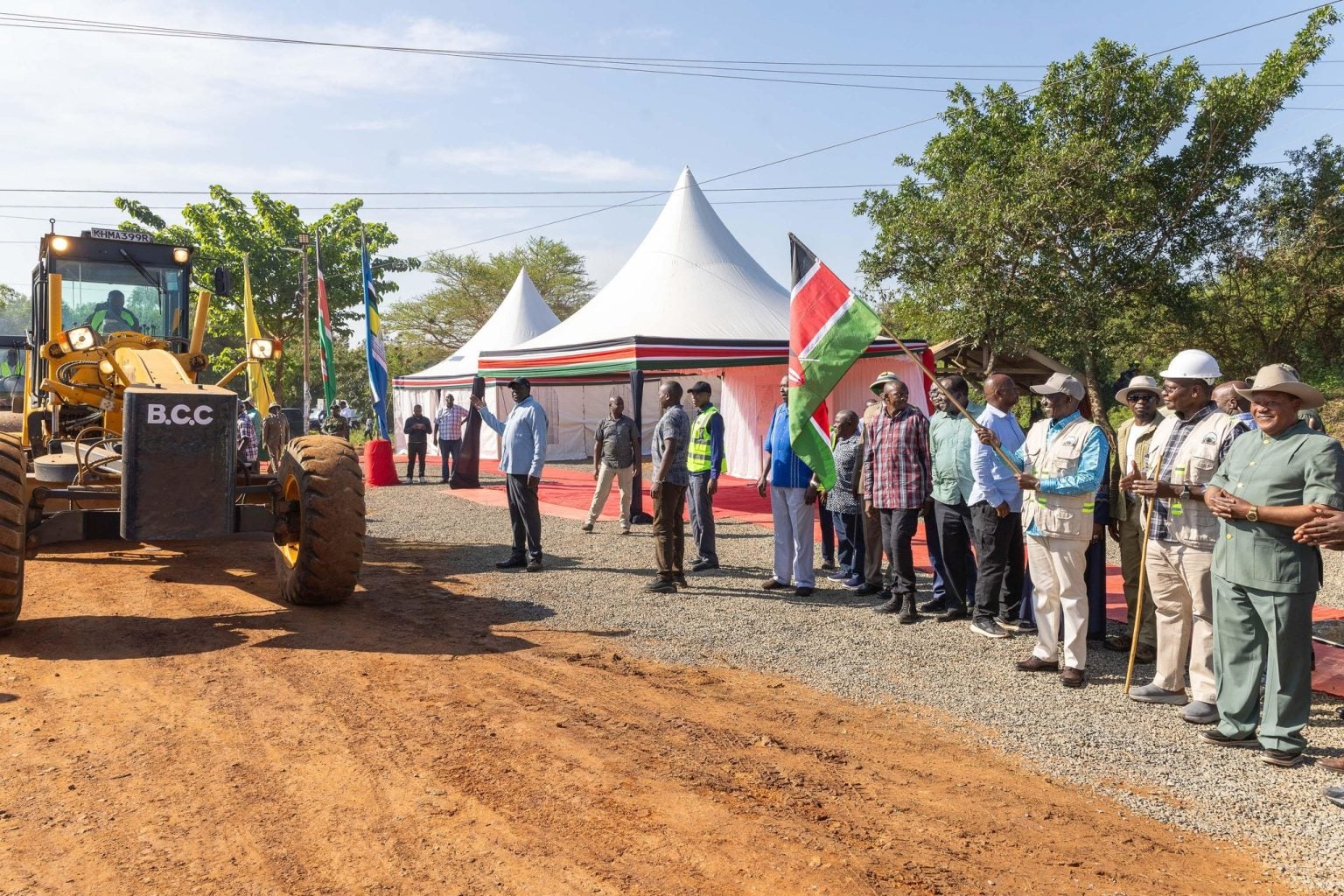Ruto launches Ksh860M Busia road, Ksh130M Budalang’i market projects ...